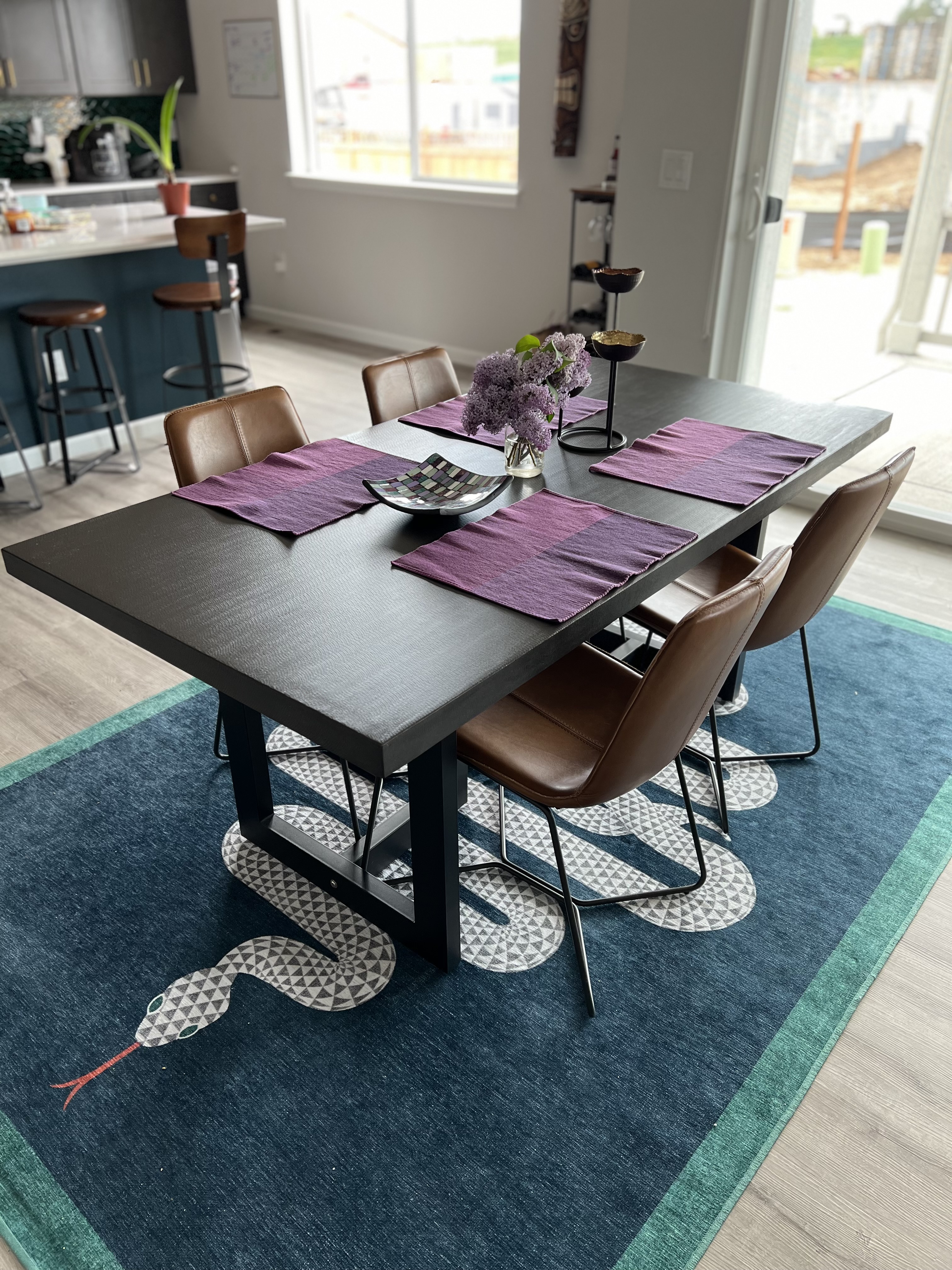 Bash Home Design – Go Bold, Add Color, Live Maximal